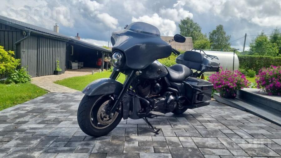 Harley-Davidson FLHX 2008 Alūksne, ar dzinēja tilpumu 1.58 L un nobraukumu 0 tūkst. km par 8500 €, foto 7 vietnē AUTOMOTO.COM.LV