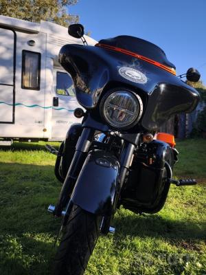 Harley-Davidson FLHX 2013 Rīga, ar dzinēja tilpumu 1.69 L un nobraukumu 0 tūkst. km par 10000 €, foto 3 vietnē AUTOMOTO.COM.LV
