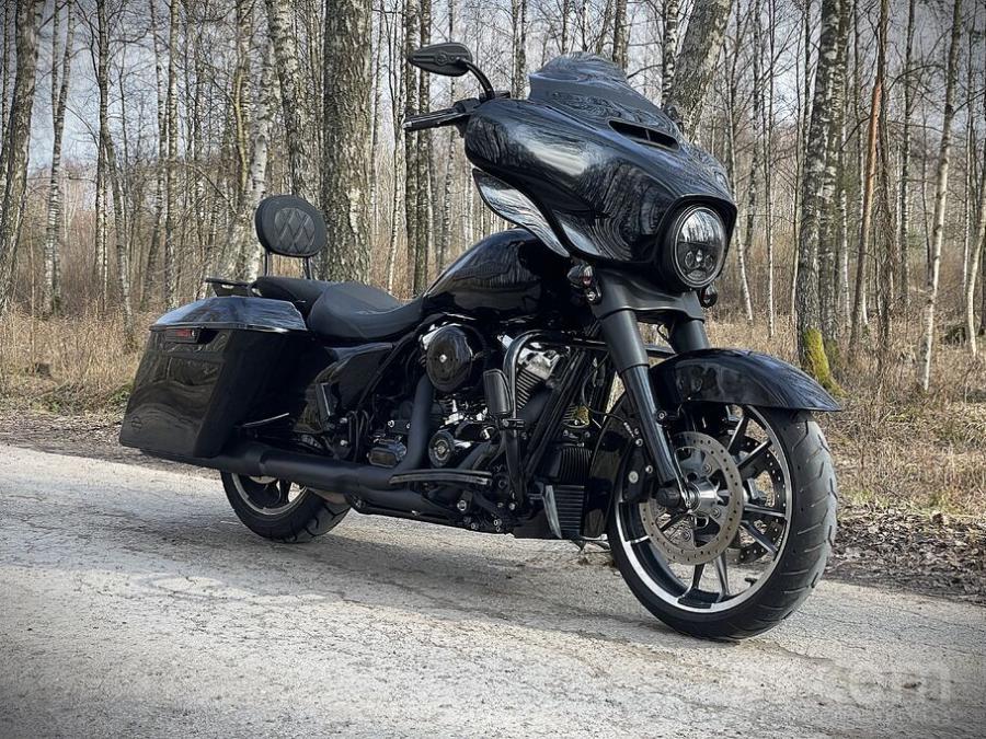 Harley-Davidson FLHX 2022 Rīga, ar dzinēja tilpumu 1.79 L un nobraukumu 0 tūkst. km par 16500 €, foto 6 vietnē AUTOMOTO.COM.LV