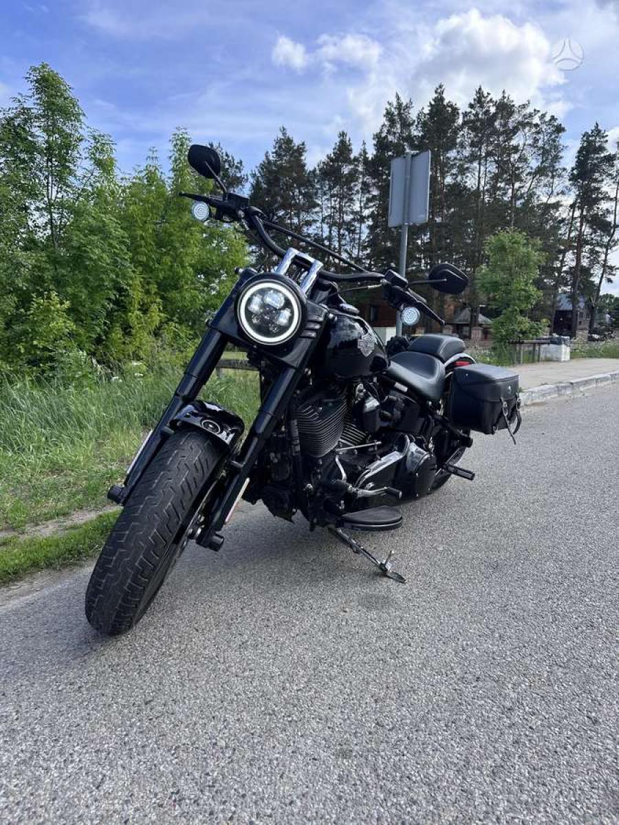 Harley-Davidson FLS 2017 in Vilnius, with an engine capacity of 1.80 L and mileage of 27 thousand km for 12500 €, photo 1 on AUTOMOTO.COM.LV