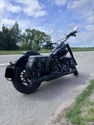 Harley-Davidson FLS 2017 in Vilnius, with an engine capacity of 1.80 L and mileage of 27 thousand km for 12500 €, photo 4 on AUTOMOTO.COM.LV