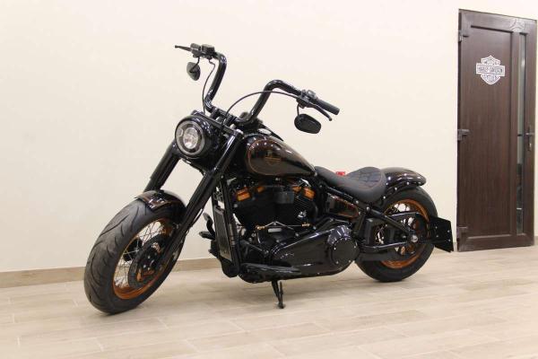 Harley-Davidson FLS 2020 in Sirvintos, with an engine capacity of 1.80 L and mileage of 9 thousand km for 11900 €, photo 6 on AUTOMOTO.COM.LV