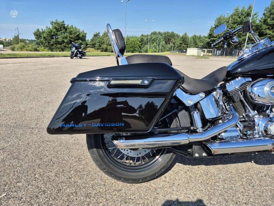 Melns Harley-Davidson FLSTC 2010 Utena, ar dzinēja tilpumu 1.60 L un nobraukumu 43 tūkst. km par 8300 €, foto 3 vietnē AUTOMOTO.COM.LV