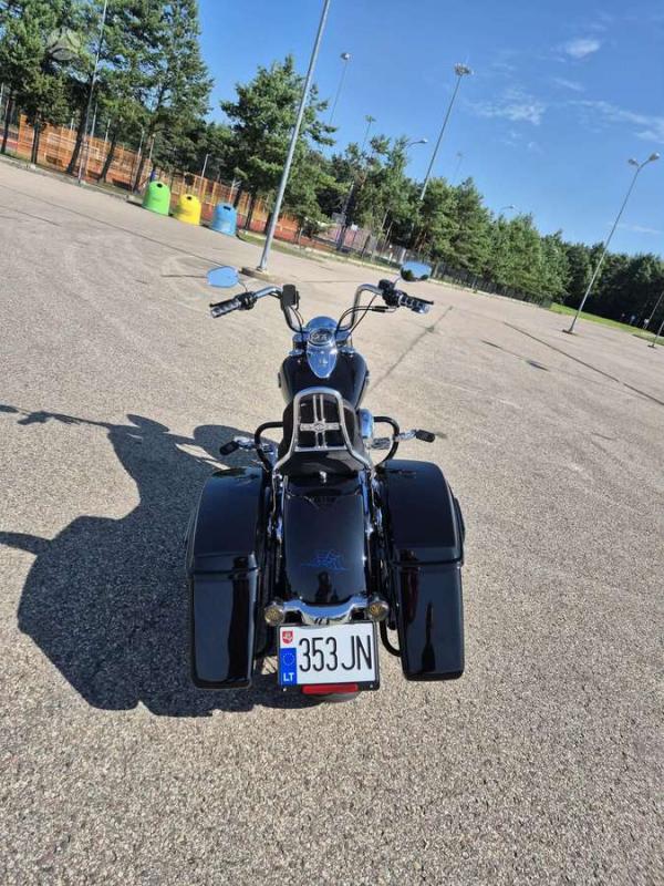 Melns Harley-Davidson FLSTC 2010 Utena, ar dzinēja tilpumu 1.60 L un nobraukumu 43 tūkst. km par 8300 €, foto 10 vietnē AUTOMOTO.COM.LV