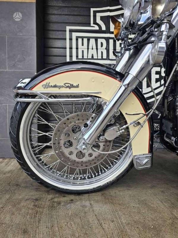 Harley-Davidson FLSTC 1988 Viļņa, ar dzinēja tilpumu 1.30 L un nobraukumu 10 tūkst. km par 6800 €, foto 10 vietnē AUTOMOTO.COM.LV