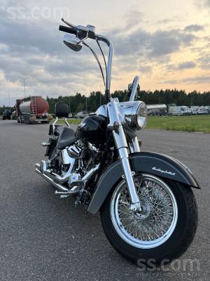 Harley-Davidson FLSTC 2000 in Riga, with an engine capacity of 1.45 L and mileage of 0 thousand km for 9900 €, photo 5 on AUTOMOTO.COM.LV