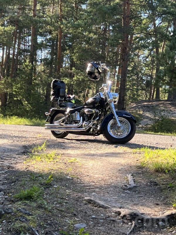 Harley-Davidson FLSTC 2000 Rīga, ar dzinēja tilpumu 1.45 L un nobraukumu 0 tūkst. km par 9900 €, foto 10 vietnē AUTOMOTO.COM.LV