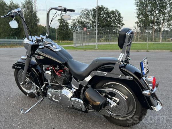 Harley-Davidson FLSTC 2000 in Riga, with an engine capacity of 1.45 L and mileage of 0 thousand km for 7900 €, photo 3 on AUTOMOTO.COM.LV