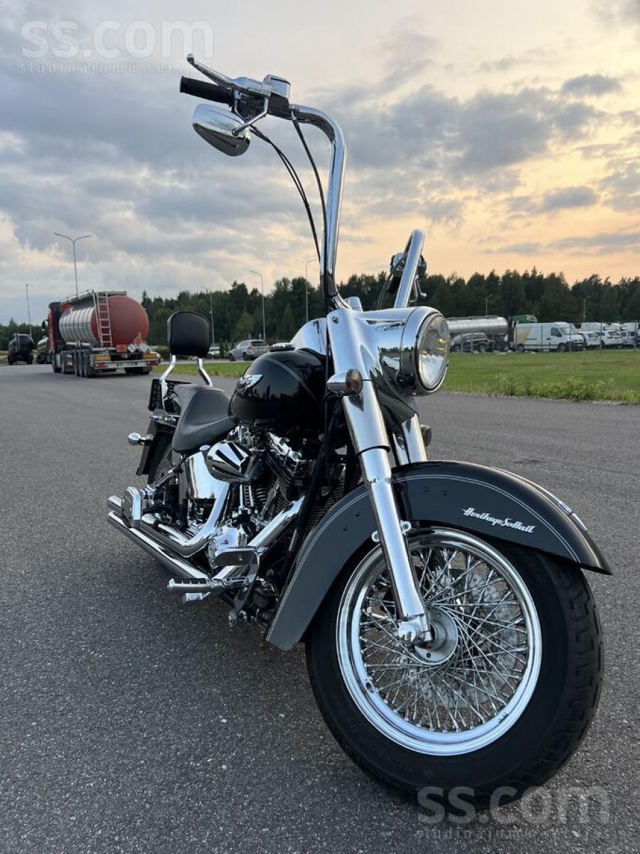 Harley-Davidson FLSTC 2000 in Riga, with an engine capacity of 1.45 L and mileage of 0 thousand km for 7900 €, photo 6 on AUTOMOTO.COM.LV