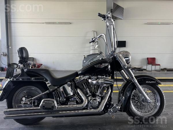 Harley-Davidson FLSTC 2000 in Riga, with an engine capacity of 1.45 L and mileage of 0 thousand km for 7900 €, photo 6 on AUTOMOTO.COM.LV