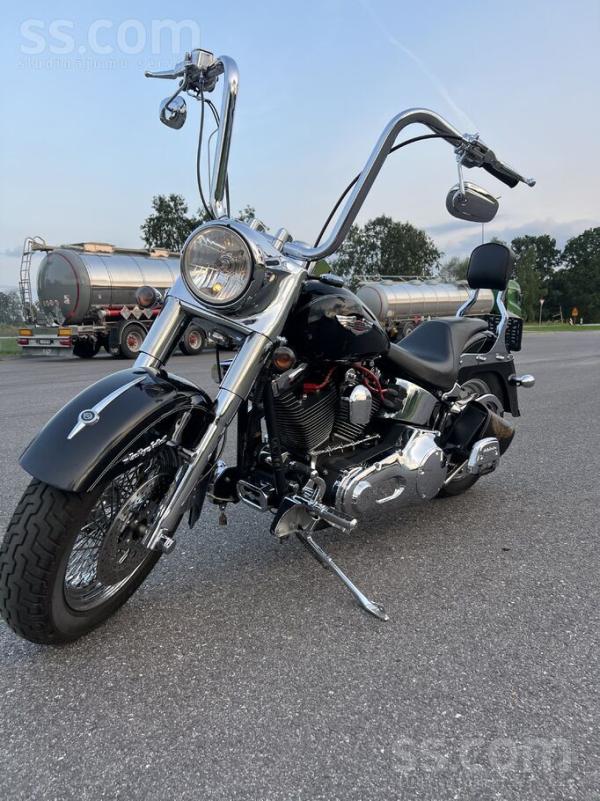 Harley-Davidson FLSTC 2000 in Riga, with an engine capacity of 1.45 L and mileage of 0 thousand km for 7900 €, photo 9 on AUTOMOTO.COM.LV