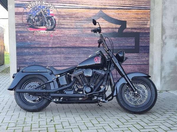 Harley-Davidson FLSTC 2007 Panevēža, ar dzinēja tilpumu 1.60 L un nobraukumu 29 tūkst. km par 6200 €, foto 1 vietnē AUTOMOTO.COM.LV