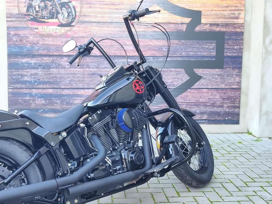 Harley-Davidson FLSTC 2007 Panevēža, ar dzinēja tilpumu 1.60 L un nobraukumu 29 tūkst. km par 6200 €, foto 8 vietnē AUTOMOTO.COM.LV