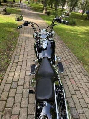 Harley-Davidson FLSTC 2009 in Riga, with an engine capacity of 1.58 L and mileage of 0 thousand km for 9650 €, photo 5 on AUTOMOTO.COM.LV