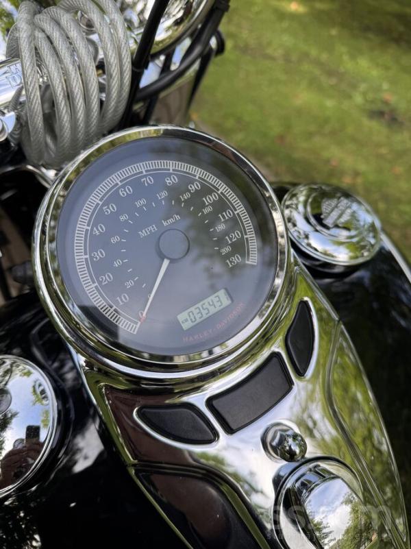 Harley-Davidson FLSTC 2009 in Riga, with an engine capacity of 1.58 L and mileage of 0 thousand km for 9650 €, photo 7 on AUTOMOTO.COM.LV