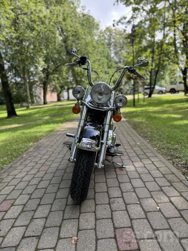 Harley-Davidson FLSTC 2009 in Riga, with an engine capacity of 1.58 L and mileage of 0 thousand km for 9350 €, photo 5 on AUTOMOTO.COM.LV