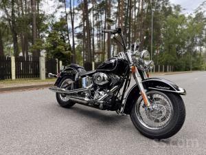 Harley-Davidson FLSTC 2009 in Riga, with an engine capacity of 1.58 L and mileage of 0 thousand km for 8100 €, photo 3 on AUTOMOTO.COM.LV