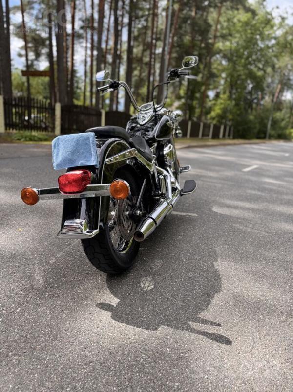 Harley-Davidson FLSTC 2009 in Riga, with an engine capacity of 1.58 L and mileage of 0 thousand km for 8100 €, photo 4 on AUTOMOTO.COM.LV