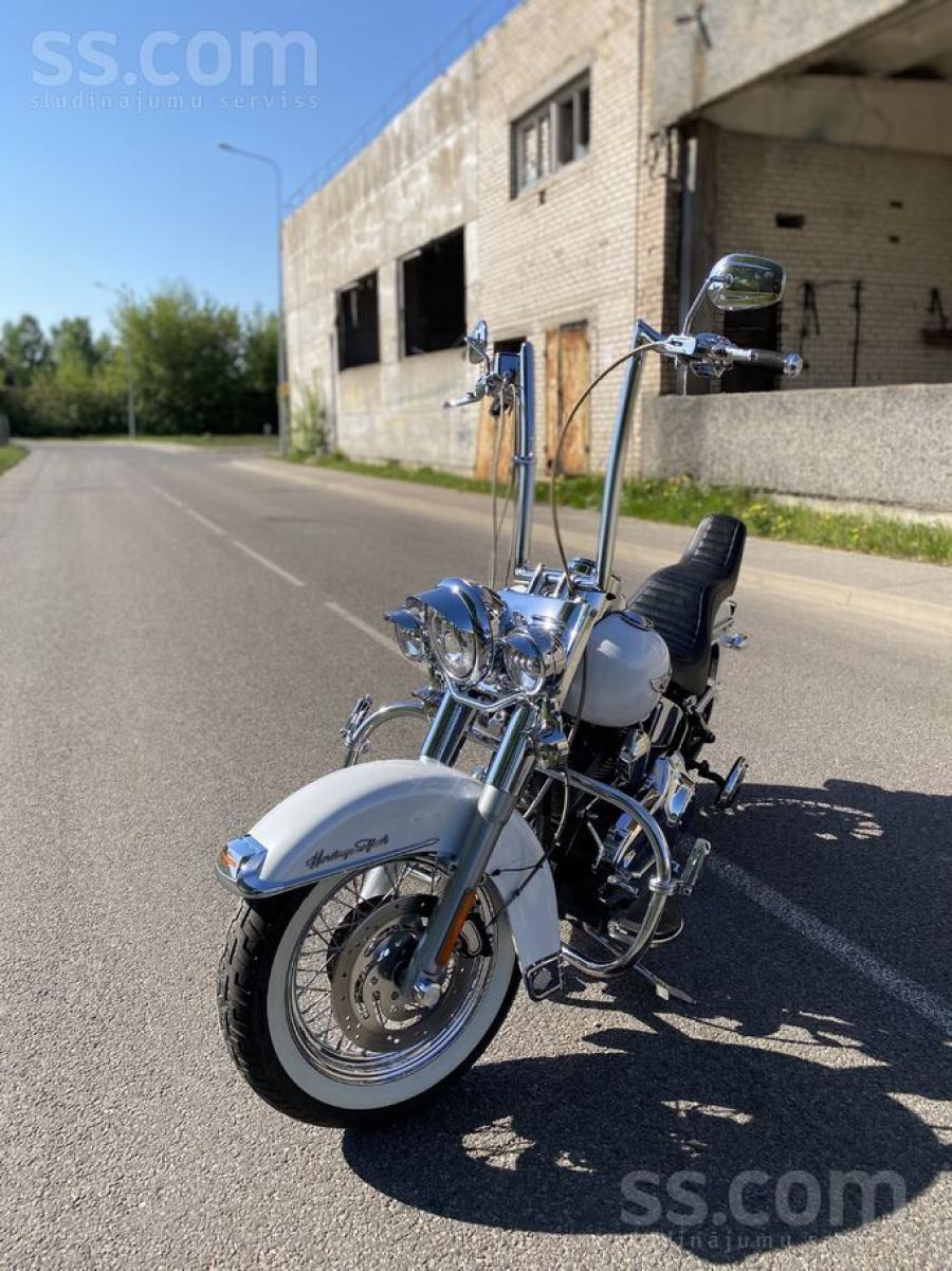 Harley-Davidson FLSTC 2010 Daugavpils, ar dzinēja tilpumu 1.70 L un nobraukumu 0 tūkst. km par 11000 €, foto 3 vietnē AUTOMOTO.COM.LV