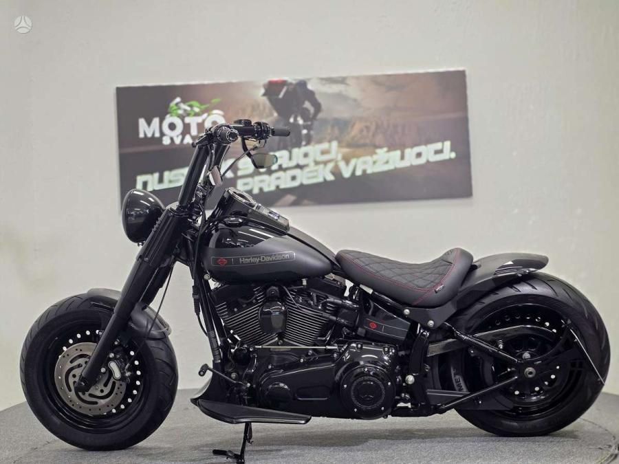 Black Harley-Davidson FLSTF 2008 in Panevezys, with an engine capacity of 1.60 L and mileage of 67 thousand km for 10650 €, photo 6 on AUTOMOTO.COM.LV