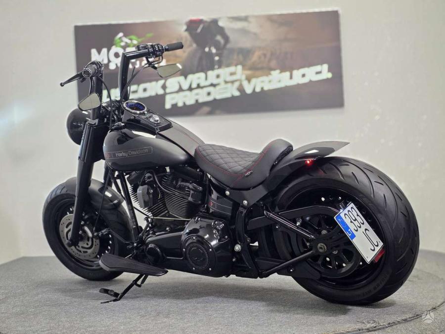 Black Harley-Davidson FLSTF 2008 in Panevezys, with an engine capacity of 1.60 L and mileage of 67 thousand km for 10650 €, photo 7 on AUTOMOTO.COM.LV