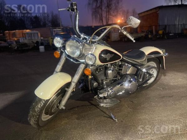 Harley-Davidson FLSTF 1995 in Riga, with an engine capacity of 1.34 L and mileage of 0 thousand km for 8000 €, photo 2 on AUTOMOTO.COM.LV