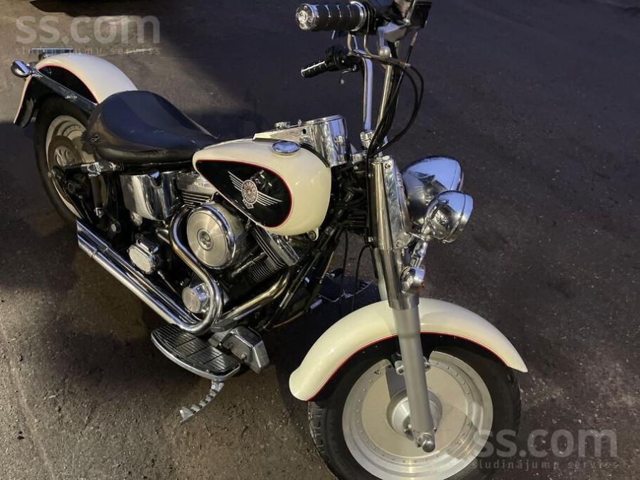 Harley-Davidson FLSTF 1995 Rīga, ar dzinēja tilpumu 1.34 L un nobraukumu 0 tūkst. km par 8000 €, foto 5 vietnē AUTOMOTO.COM.LV