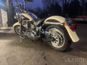 Harley-Davidson FLSTF 1995 in Riga, with an engine capacity of 1.34 L and mileage of 0 thousand km for 7100 €, photo 4 on AUTOMOTO.COM.LV