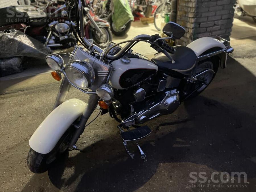 Harley-Davidson FLSTF 1995 in Riga, with an engine capacity of 1.34 L and mileage of 0 thousand km for 7100 €, photo 7 on AUTOMOTO.COM.LV