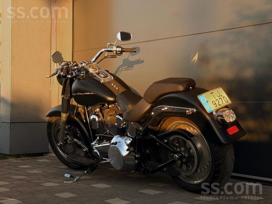 Harley-Davidson FLSTF 2009 in Riga, with an engine capacity of 1.58 L and mileage of 0 thousand km for 12800 €, photo 5 on AUTOMOTO.COM.LV