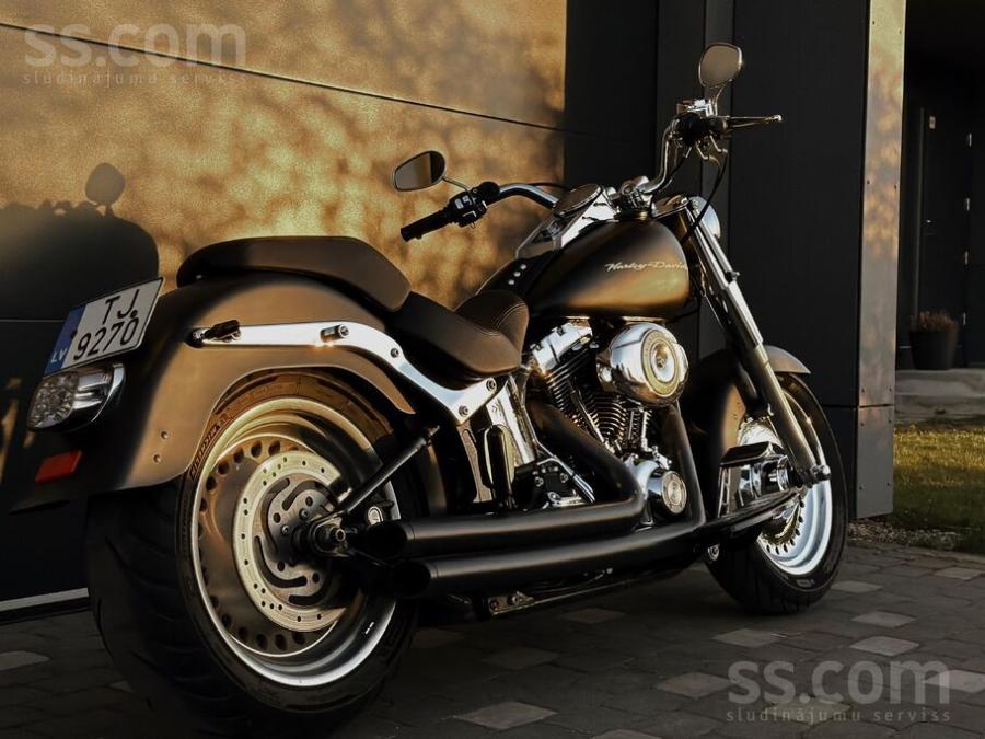 Harley-Davidson FLSTF 2009 in Riga, with an engine capacity of 1.58 L and mileage of 0 thousand km for 12800 €, photo 8 on AUTOMOTO.COM.LV