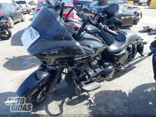 Black Harley-Davidson FLTR 0 in Klaipeda, with an engine capacity of 0.00 L and mileage of 0 thousand km for 8700 €, photo 2 on AUTOMOTO.COM.LV