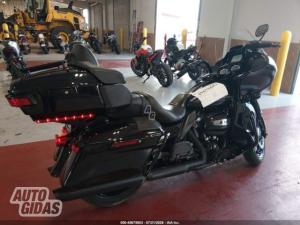 Black Harley-Davidson FLTR in Klaipeda, with an engine capacity of 0.00 L and mileage of 0 thousand km for 10600 €, photo 6 on AUTOMOTO.COM.LV