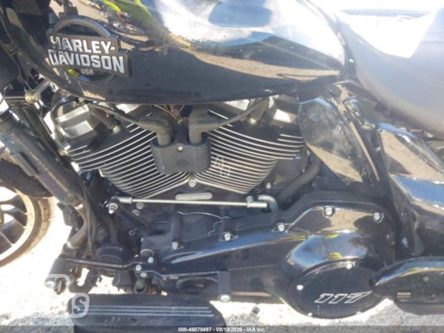 Melns Harley-Davidson FLTR Klaipėda, ar dzinēja tilpumu 0.00 L un nobraukumu 0 tūkst. km par 10995 €, foto 10 vietnē AUTOMOTO.COM.LV