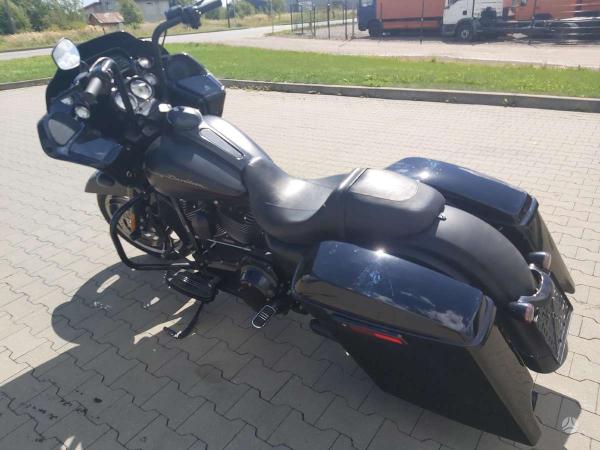 Melns Harley-Davidson FLTR 2011 Kauņa, ar dzinēja tilpumu 1.70 L un nobraukumu 50 tūkst. km par 11850 €, foto 7 vietnē AUTOMOTO.COM.LV