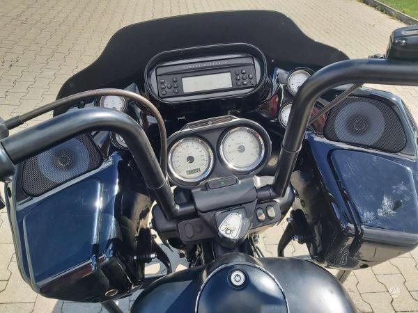 Melns Harley-Davidson FLTR 2011 Kauņa, ar dzinēja tilpumu 1.70 L un nobraukumu 50 tūkst. km par 11850 €, foto 10 vietnē AUTOMOTO.COM.LV
