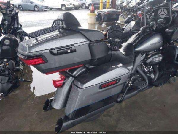 Melns Harley-Davidson FLTR 2021 Klaipėda, ar dzinēja tilpumu 1.87 L un nobraukumu 1 tūkst. km par 7000 €, foto 4 vietnē AUTOMOTO.COM.LV