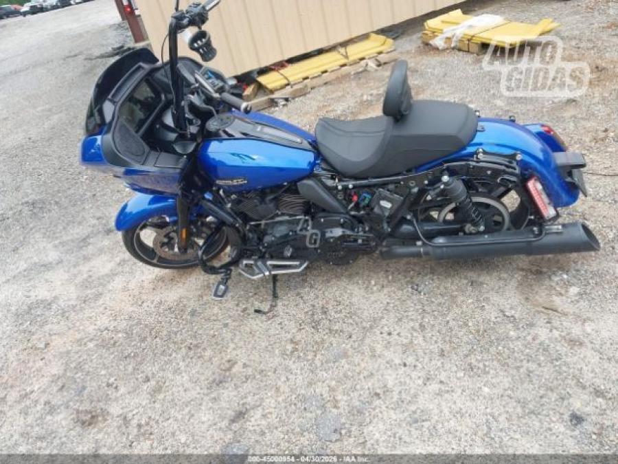 Синий Харли-Девидсон FLTR 0 в Клайпеда, объемом двигателя 0.00 л и пробегом 0 тыс. км за 11500 €, фото 15 на AUTOMOTO.COM.LV