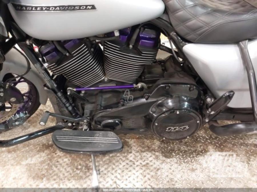 Pelēks Harley-Davidson FLTR 0 Klaipėda, ar dzinēja tilpumu 0.00 L un nobraukumu 0 tūkst. km par 9000 €, foto 9 vietnē AUTOMOTO.COM.LV