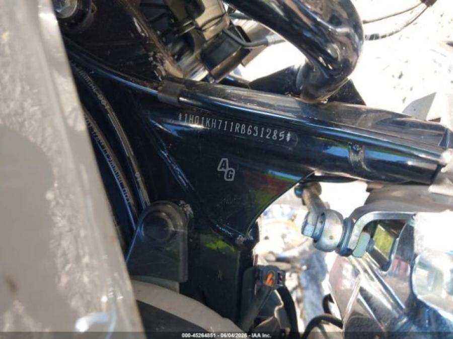 Pelēks Harley-Davidson FLTR Klaipėda, ar dzinēja tilpumu 0.00 L un nobraukumu 0 tūkst. km par 10100 €, foto 6 vietnē AUTOMOTO.COM.LV