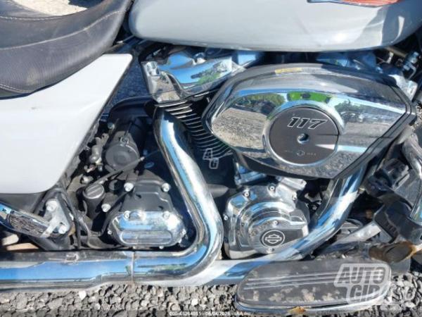 Grey Harley-Davidson FLTR in Klaipeda, with an engine capacity of 0.00 L and mileage of 0 thousand km for 10100 €, photo 7 on AUTOMOTO.COM.LV