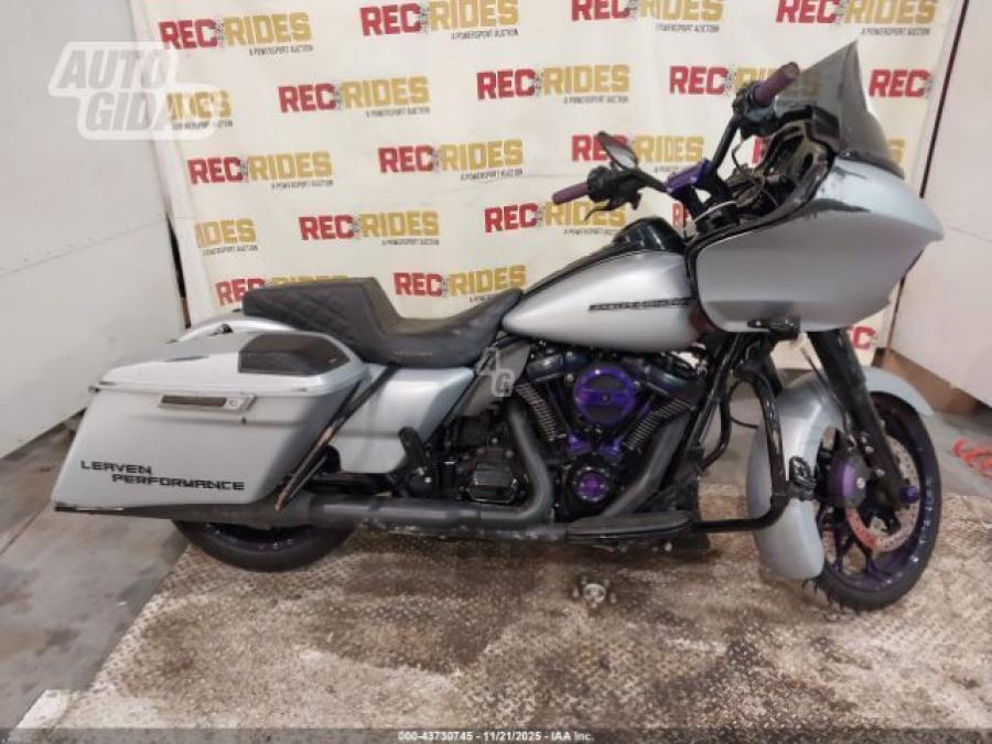 Pelēks Harley-Davidson FLTR 2020 Klaipėda, ar dzinēja tilpumu 1.87 L un nobraukumu 31 tūkst. km par 9000 €, foto 12 vietnē AUTOMOTO.COM.LV