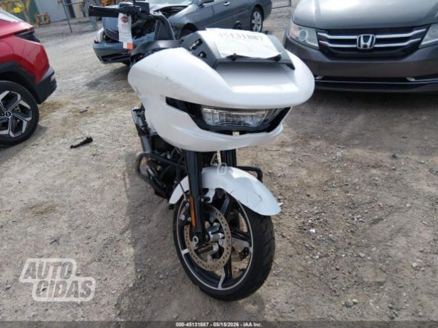 Harley-Davidson FLTR 0 Klaipėda, ar dzinēja tilpumu 0.00 L un nobraukumu 0 tūkst. km par 9250 €, foto 18 vietnē AUTOMOTO.COM.LV