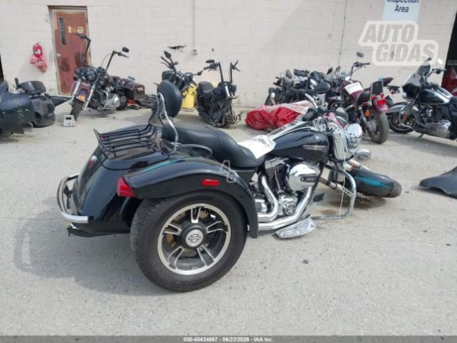 Harley-Davidson FLTR Klaipėda, ar dzinēja tilpumu 0.00 L un nobraukumu 0 tūkst. km par 8100 €, foto 6 vietnē AUTOMOTO.COM.LV