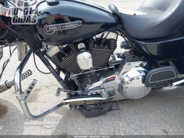 Harley-Davidson FLTR Klaipėda, ar dzinēja tilpumu 0.00 L un nobraukumu 0 tūkst. km par 8100 €, foto 11 vietnē AUTOMOTO.COM.LV