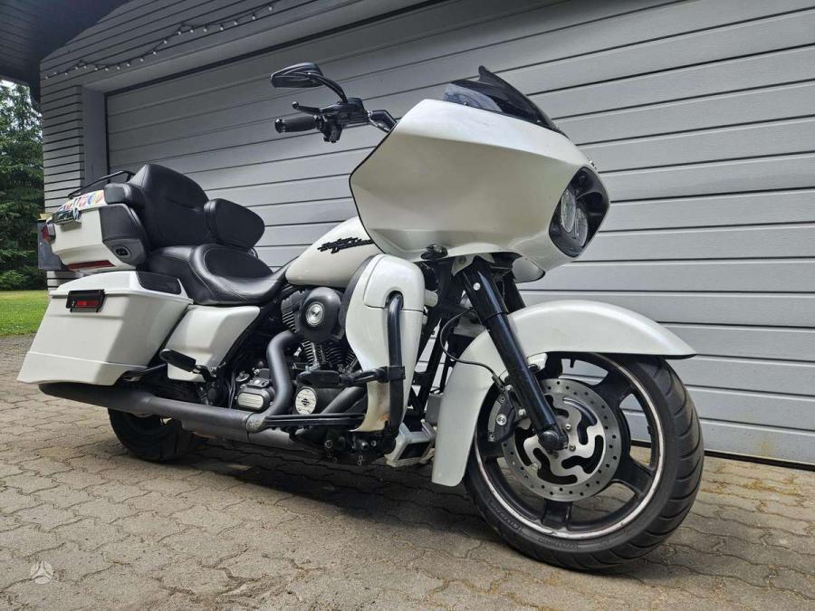 Harley-Davidson FLTR 2013 Viļņa, ar dzinēja tilpumu 1.69 L un nobraukumu 53 tūkst. km par 9200 €, foto 3 vietnē AUTOMOTO.COM.LV