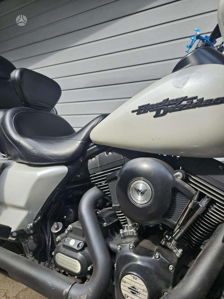 Harley-Davidson FLTR 2013 Viļņa, ar dzinēja tilpumu 1.69 L un nobraukumu 53 tūkst. km par 9200 €, foto 4 vietnē AUTOMOTO.COM.LV