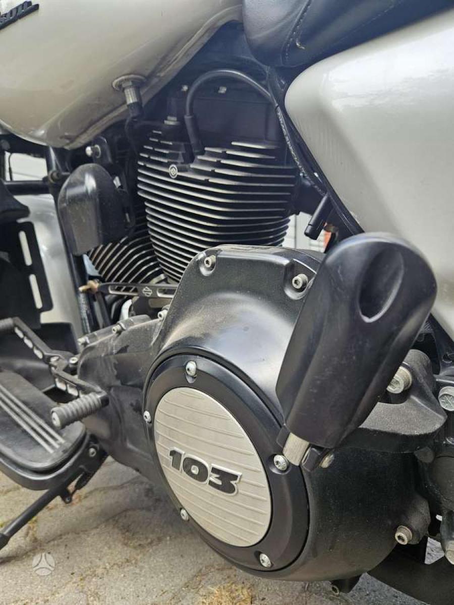 Harley-Davidson FLTR 2013 Viļņa, ar dzinēja tilpumu 1.69 L un nobraukumu 53 tūkst. km par 9200 €, foto 13 vietnē AUTOMOTO.COM.LV