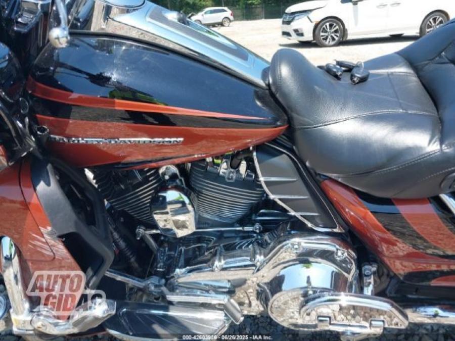 Sarkans Harley-Davidson FLTR 0 Klaipėda, ar dzinēja tilpumu 0.00 L un nobraukumu 0 tūkst. km par 11900 €, foto 9 vietnē AUTOMOTO.COM.LV