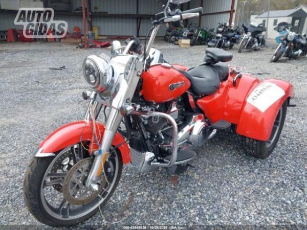 Red Harley-Davidson FLTR 0 in Klaipeda, with an engine capacity of 0.00 L and mileage of 0 thousand km for 5000 €, photo 2 on AUTOMOTO.COM.LV